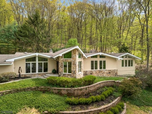174 Bliss Rd