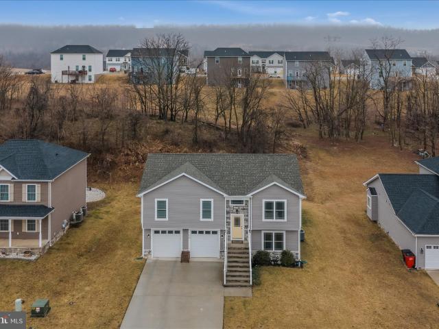 174 Brant Ln, Martinsburg, WV 25403 | MLS #WVBE2048 | Compass