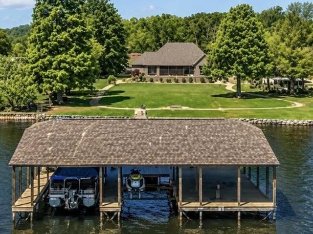174 Browns Creek Rd, Guntersville, AL 35976