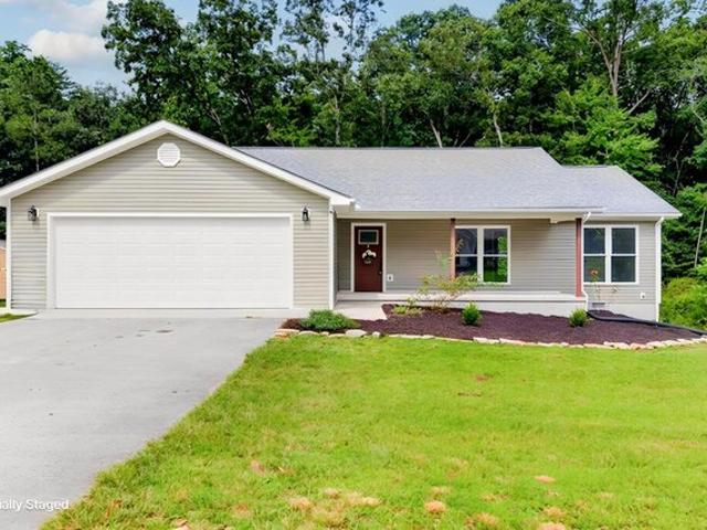 174 Grove Loop, Crossville, TN 38555