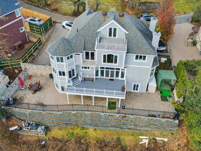 174 Douglas