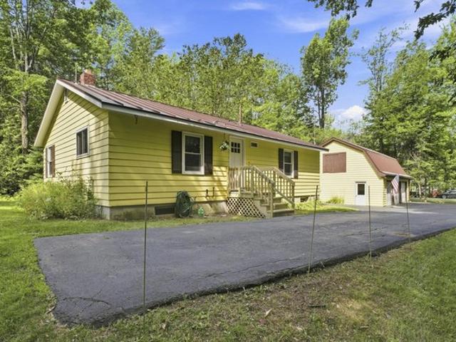174 Davis Rd, Fairfield, ME 04937
