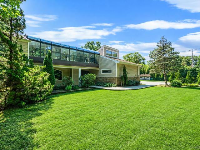 174 Dix Hills Road