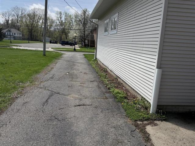 174 E Adams Street