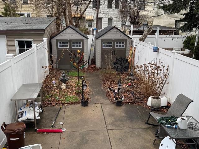 174 Eckford Street