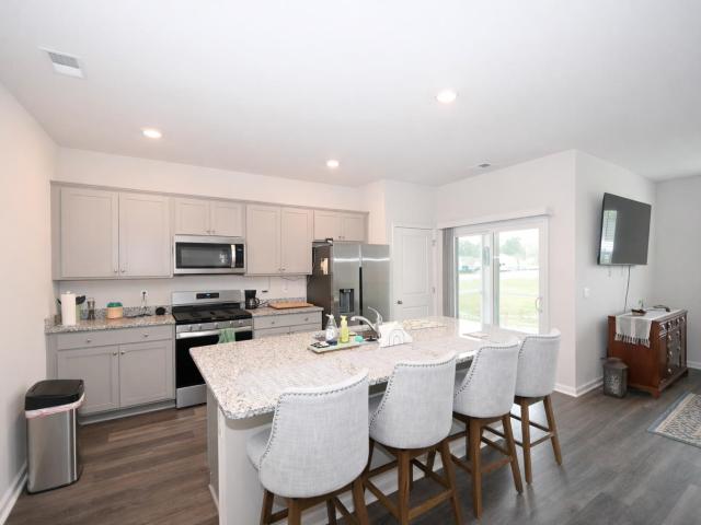 174 Honey Jar Way
