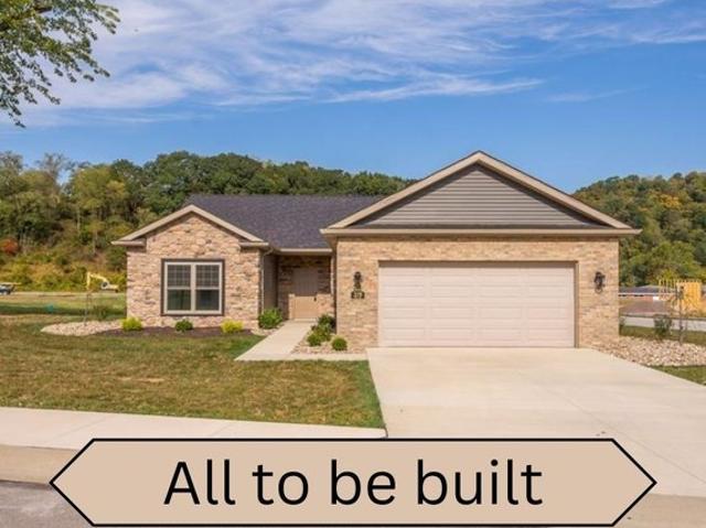 174 Haley Cir, Weirton, WV 26062