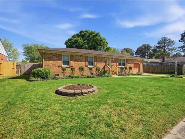174 Huntington DR