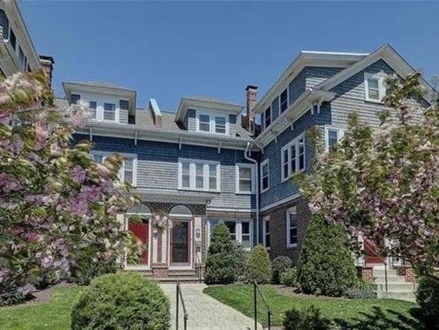 174 Irving Avenue, Providence, US, RI