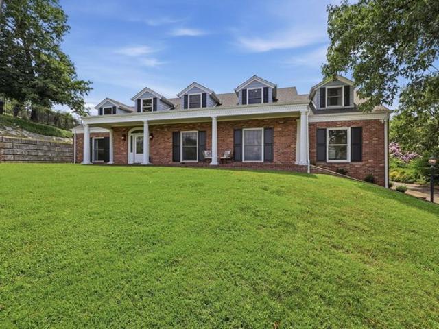 174 N Crest Rd, Chattanooga, TN 37404