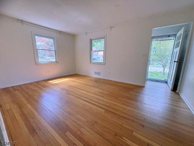 174 N Passaic Ave