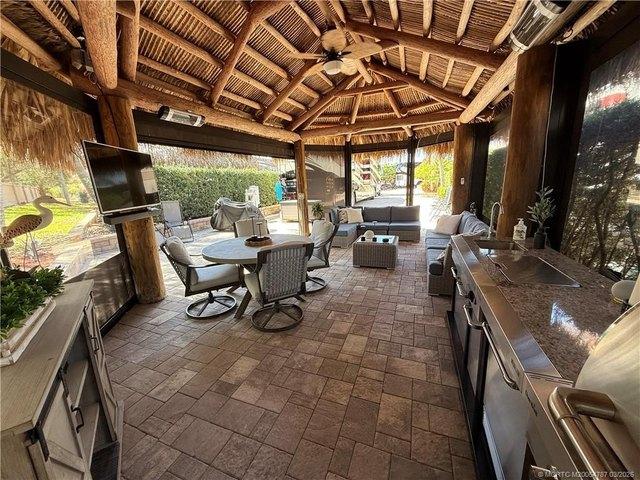 174 NW Hazard Way, Port Saint Lucie, FL 34986
