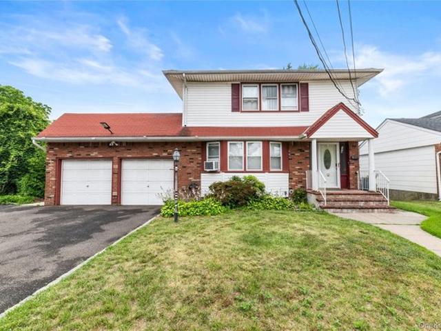 174 S Long Beach Rd, Rockville Centre, NY 11570