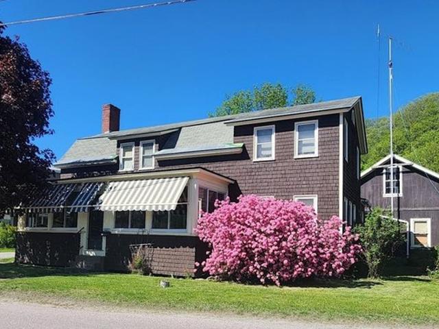 174 S Main St, Waterbury, VT 05676