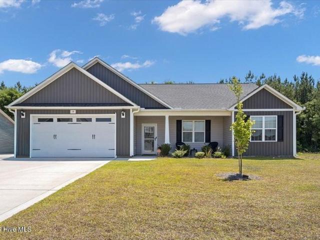 174 Sacksonia St, Raeford, NC 28376
