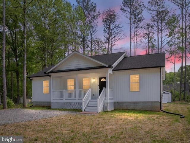 174 Shorewood Dr, Colonial Beach, VA 22443