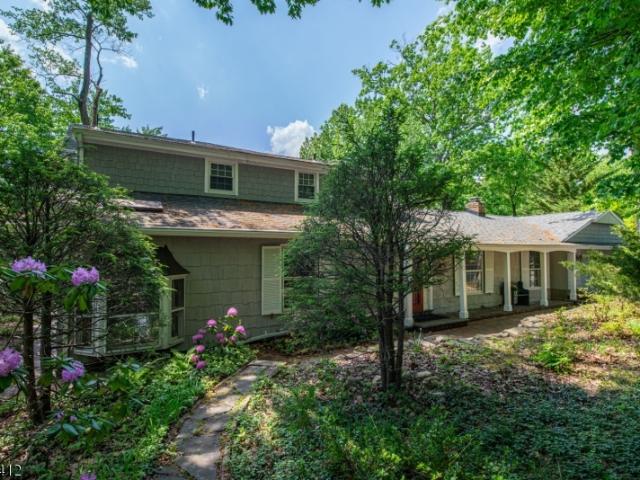 174 Pines Lake Dr E