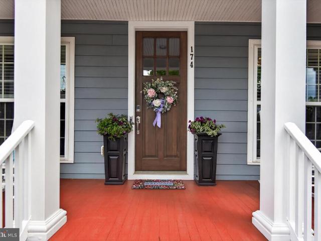 174 Walden Way