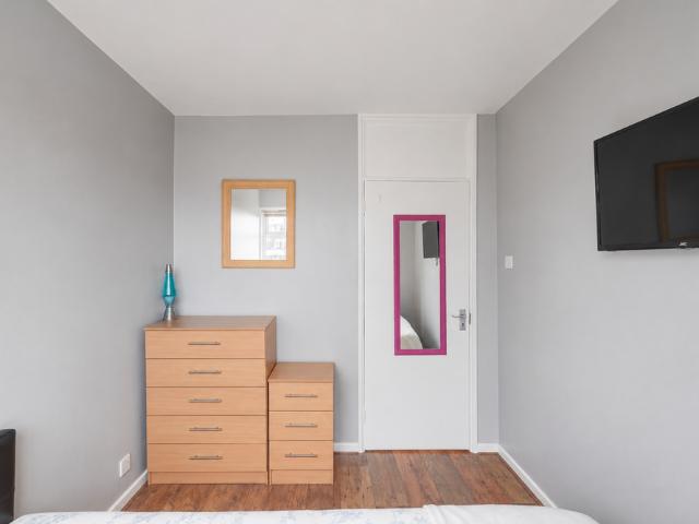 174 Wick Road – Room 4