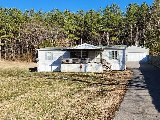 174 Williams Ln, Puryear, TN 38251