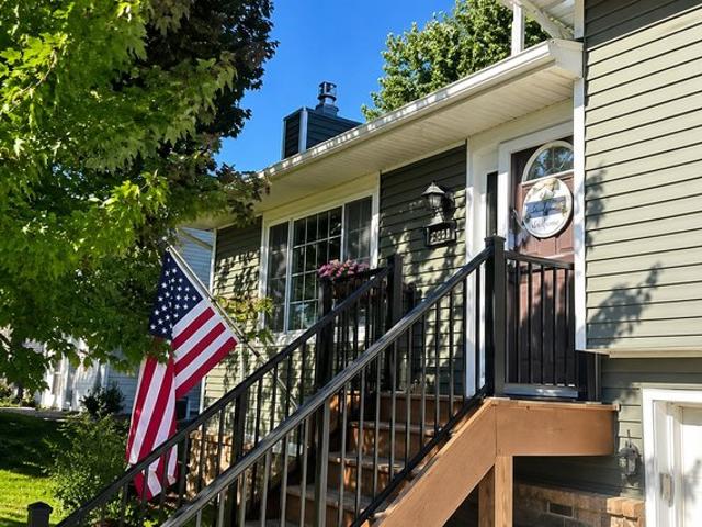 17540 Ionia Path, Lakeville, MN 55044
