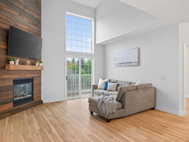 17544 Elm Road N # 17544