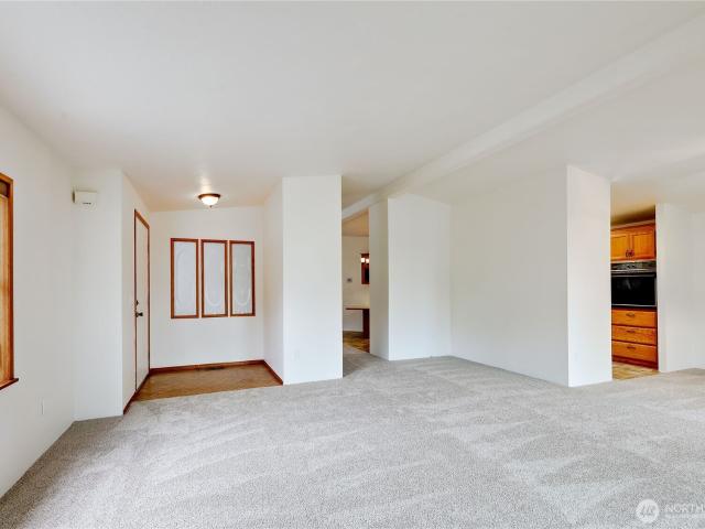 1754 NE Mesford Road # 32