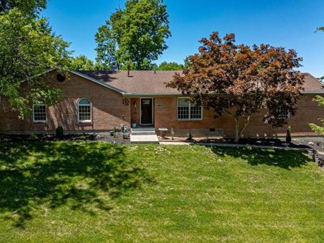 1754 Cove Cir E, Lawrenceburg, IN 47025