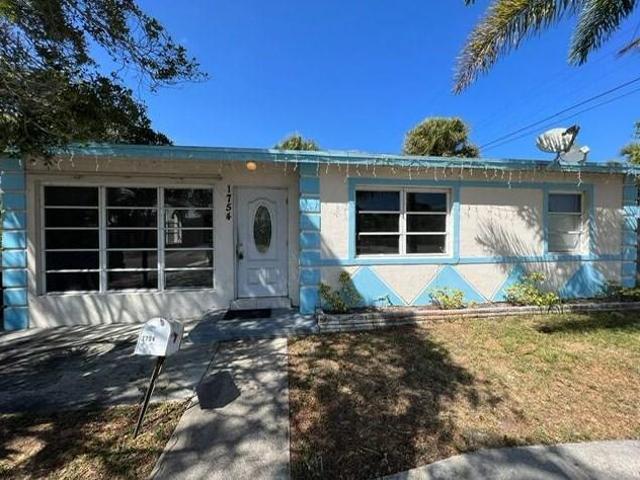 1754 S Rd, Lake Worth Beach, FL 33460