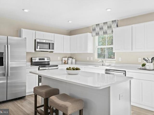 4886 Ketchum Dr, Inwood, WV 25428