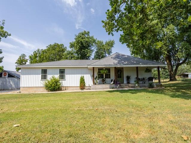 17550 Unicorn Rd, Stark City, MO 64866