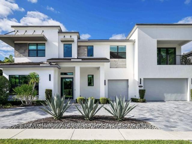 17558 Cadena Dr, Boca Raton, FL 33496