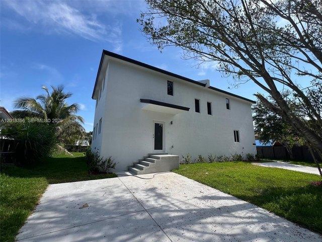 1755 NW 107th St, Miami, FL 33167