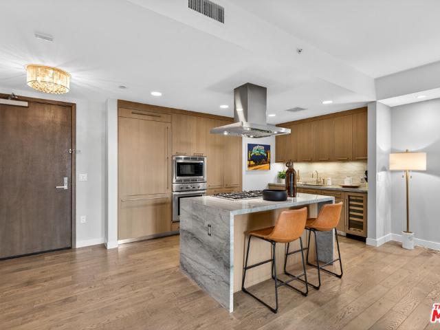 1755 Ocean Ave, Unit 702, Santa Monica, CA 90401 | MLS #26665