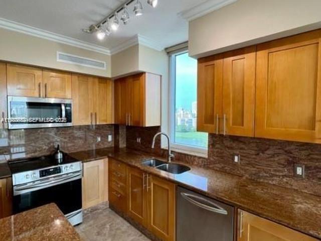 1755 E Hallandale Beach Blvd, Unit 1106E, Hallandale Beach, FL 33009 | MLS #A11980 | Compass