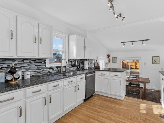 1755 S Garfield St, Denver, CO 80210 | MLS #1057