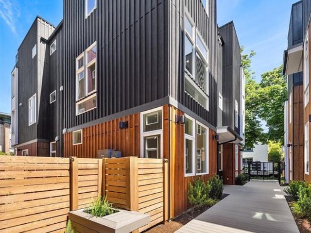 1755 17th Ave, Seattle, WA 98122