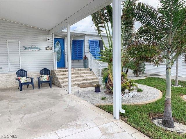 17561 Canal Cove Ct, Fort Myers Beach, FL 33931