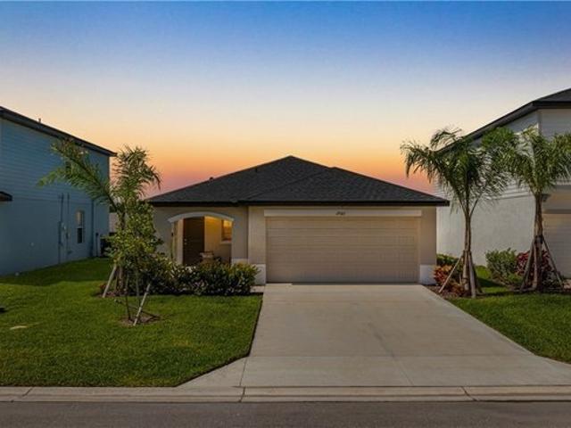 17561 Monte Isola Way, North Fort Myers, FL 33917