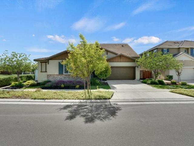 17562 Graceada Ln, Lathrop, CA 95330