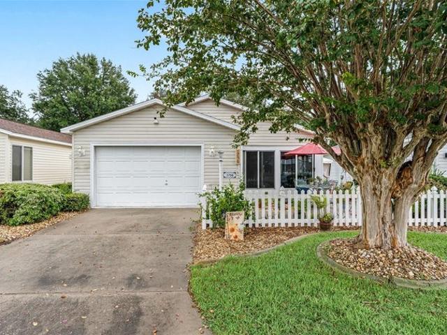 1756 Morelos Rd, Lady Lake, FL 32159