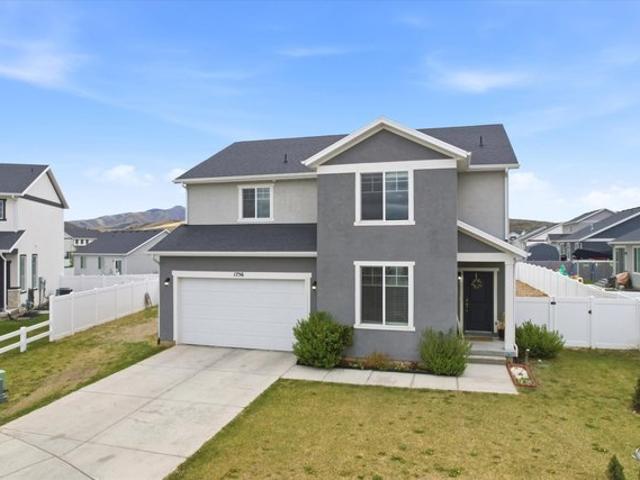 1756 E Seabiscuit Ct N, Eagle Mountain, UT 84005