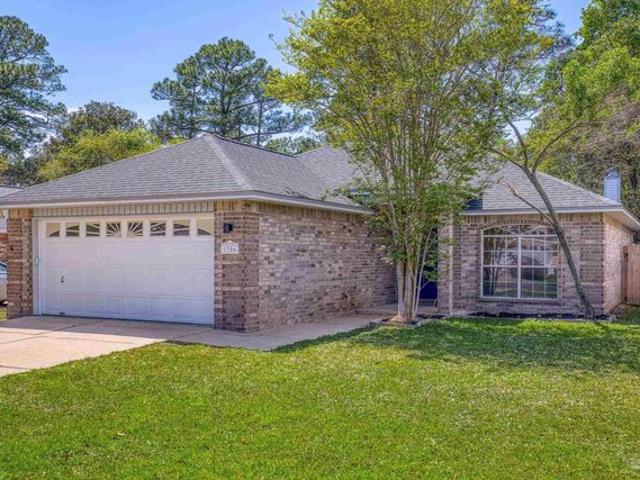 1756 Ivalea Cir, Navarre, FL 32566