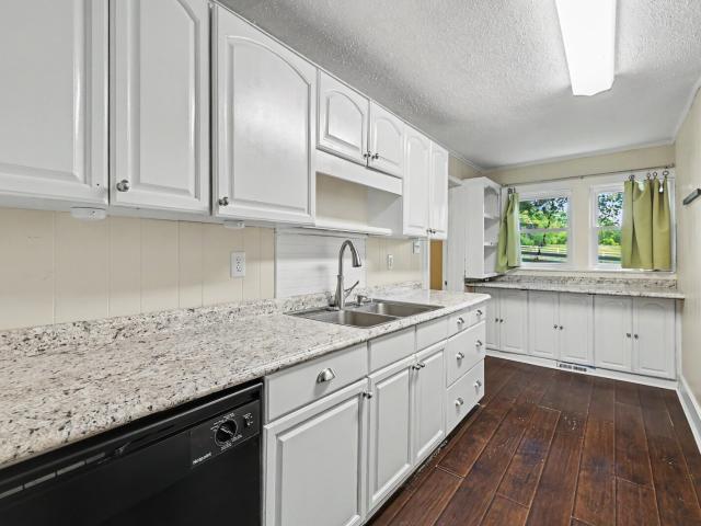 1756 Long Hollow Pike