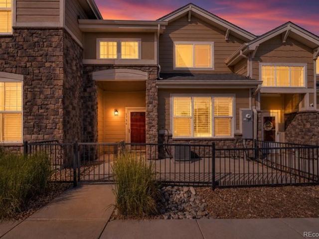1756 S Buchanan Cir, Aurora, CO 80018