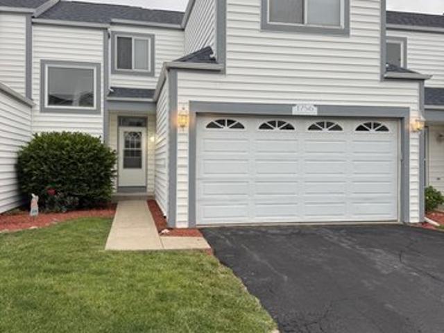 1756 Waters Edge Dr, Minooka, IL 60447