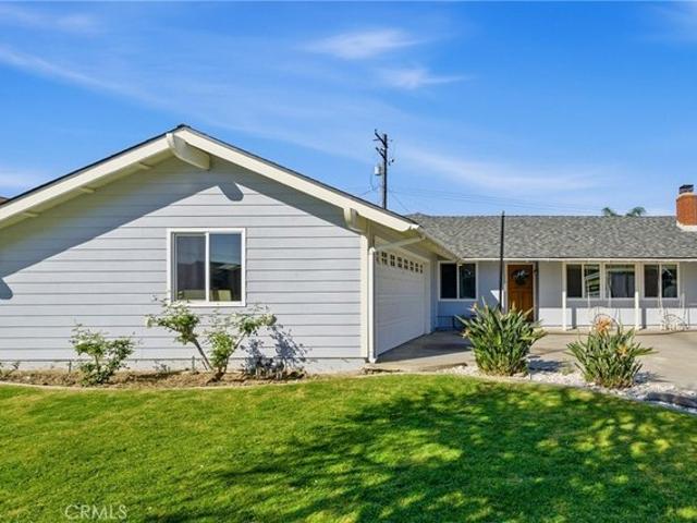 17571 Wrightwood Ln, Huntington Beach, CA 92649
