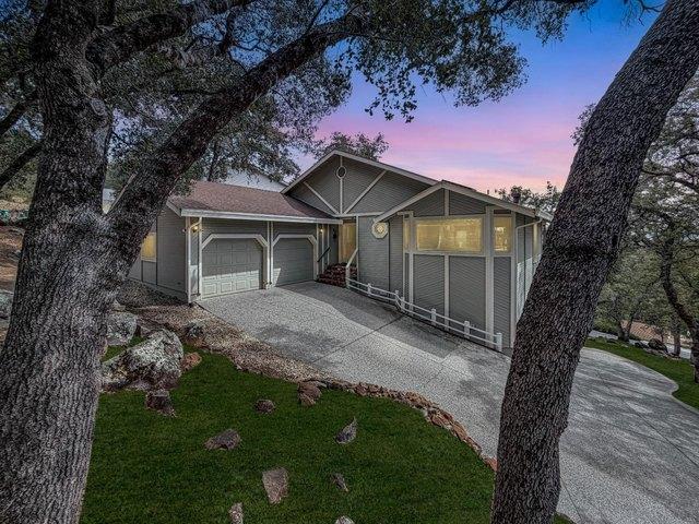17572 Long Branch Ct, Penn Valley, CA 95946