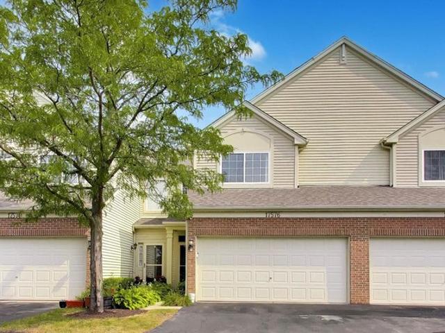 17576 S Gilbert Dr, Lockport, IL 60441