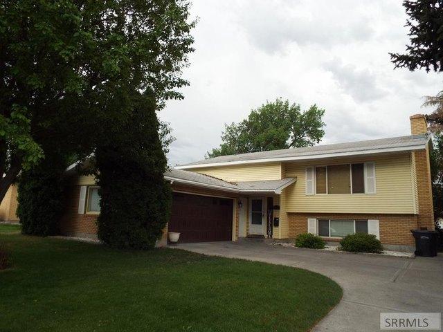 1757 Avalon St, Idaho Falls, ID 83402